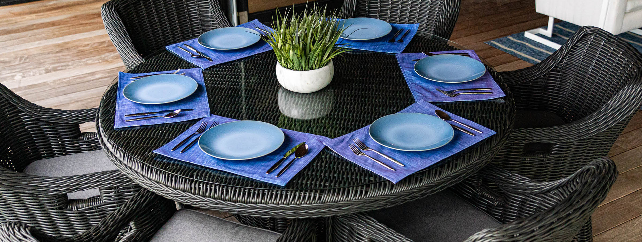 Dining – Toja Canada